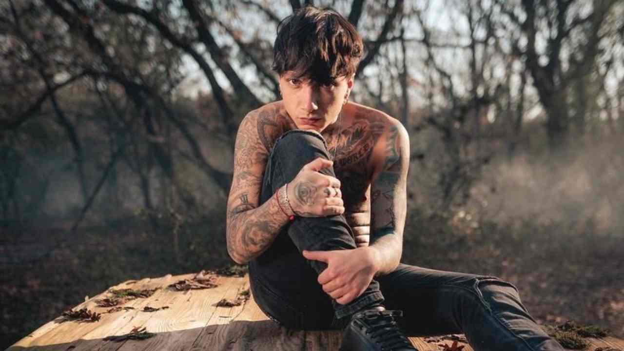 Ultimo fa una confessione che lascia sorpresi: "Vorrei avere tutto ...